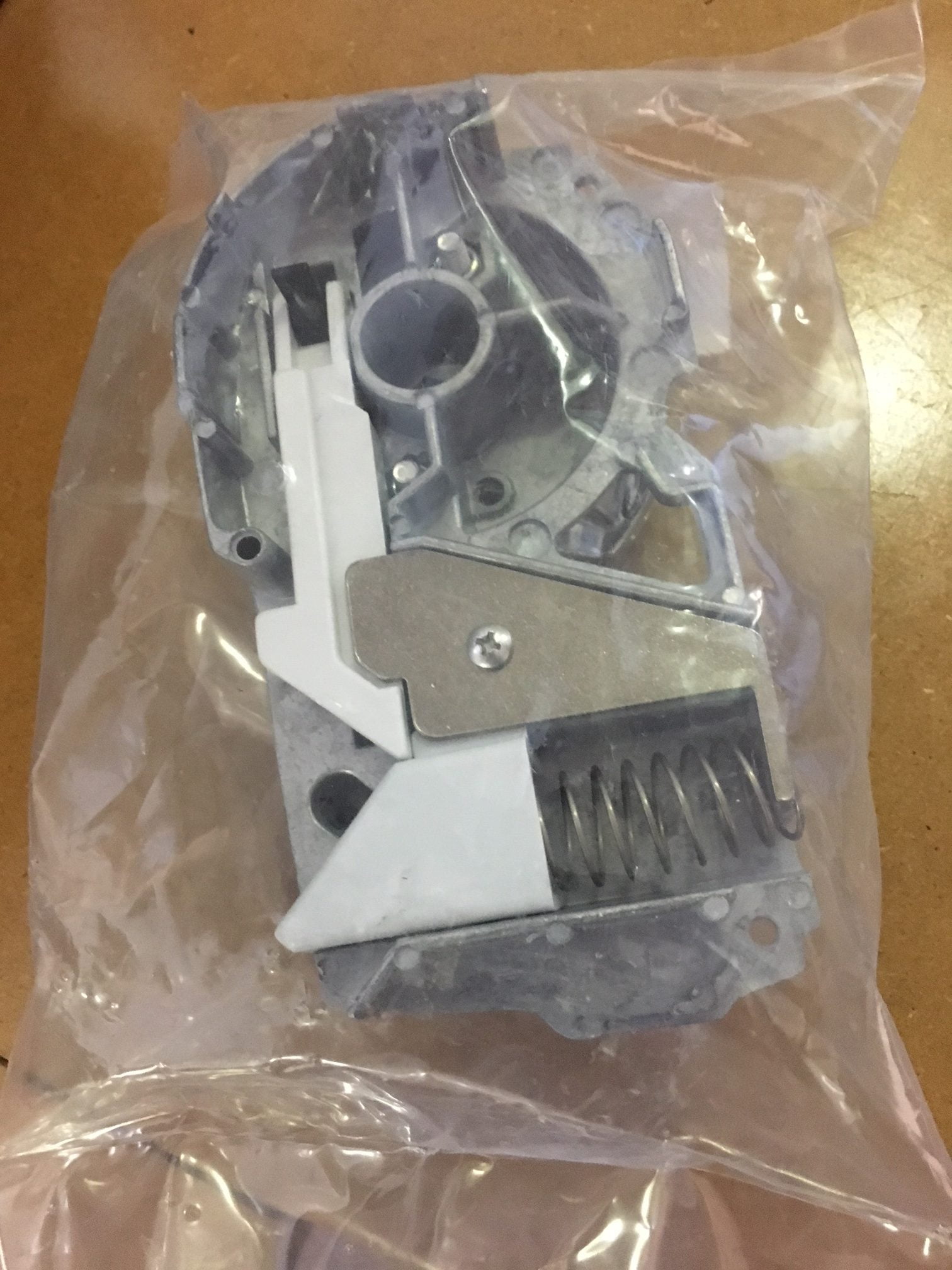 LH End Plate Assy 8000 - Hill View Awnings