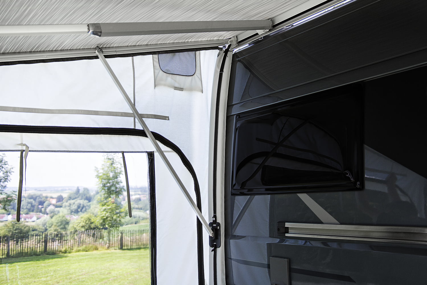 Thule Panorama Room for Ducato - Hill View Awnings
