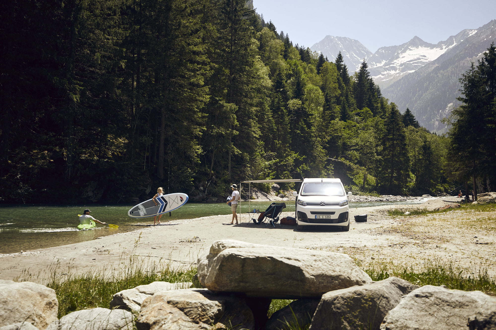 Thule 3200 Anthracite - Hill View AwningsThule 3200 Anthra